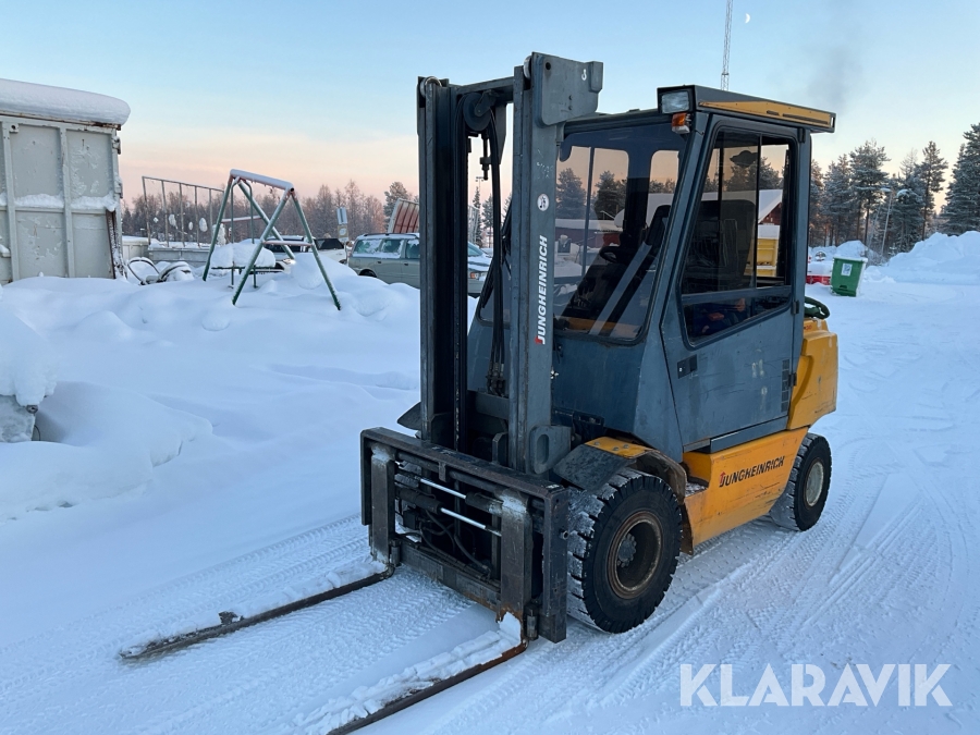 Motviktstruck Jungheinrich DFG30, Pajala, Klaravik auktioner