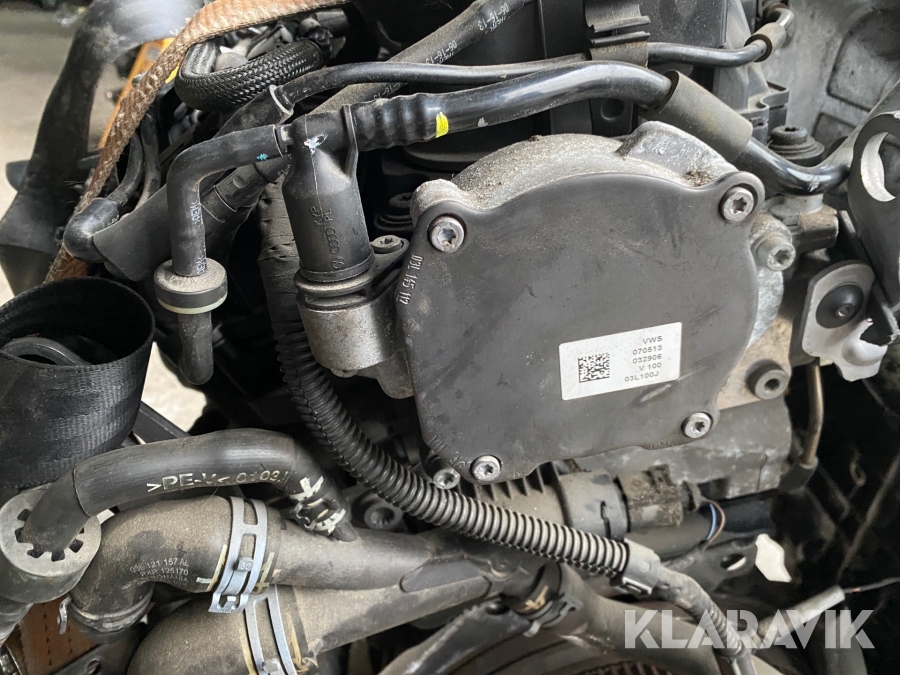 Motor Volkswagen Golf CAXC 1,6