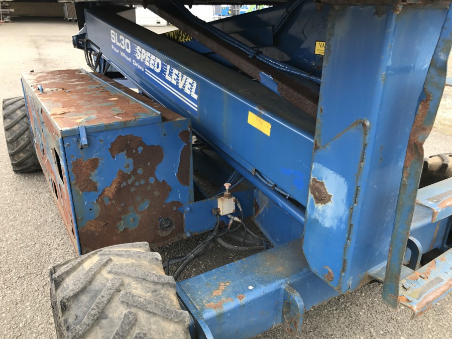 Klaravik Auktioner | Saxlift UpRight SL30SL Diesel