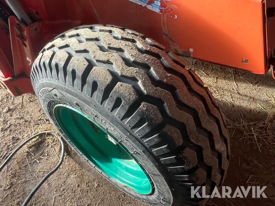 Slåtterkross Kverneland Taarup 338C, Säter, Klaravik auktion