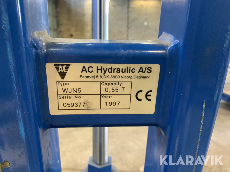 Klaravik Auktioner | Motorlyft AC Hydraulic WJN5