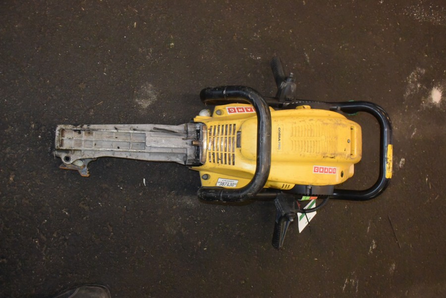 Klaravik Auktioner | Spettmaskin Cobra