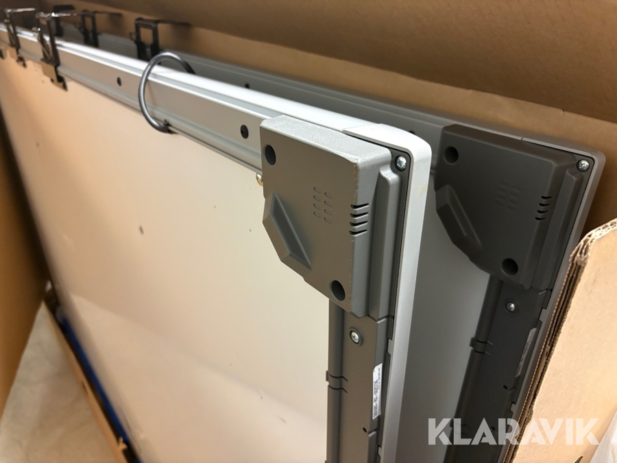 Smartbord SMART UX60, Motala, Klaravik auktioner