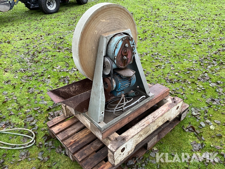 Slipsten, Vingåker, Klaravik auktioner