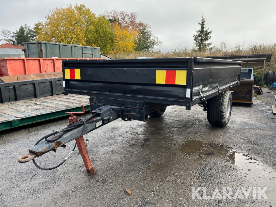 Tippvagn, Ekerö, Klaravik auktioner