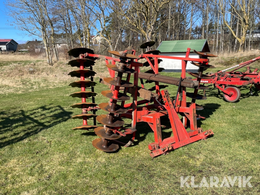 Tallriksharv Stegsted TH 26/32, Varberg, Klaravik auktioner