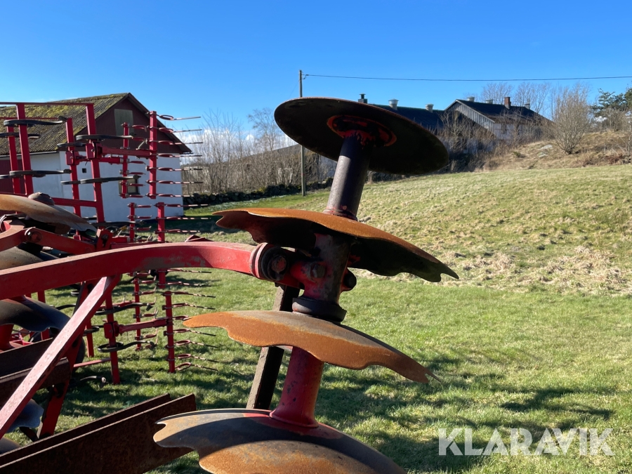 Tallriksharv Stegsted TH 26/32, Varberg, Klaravik auktioner