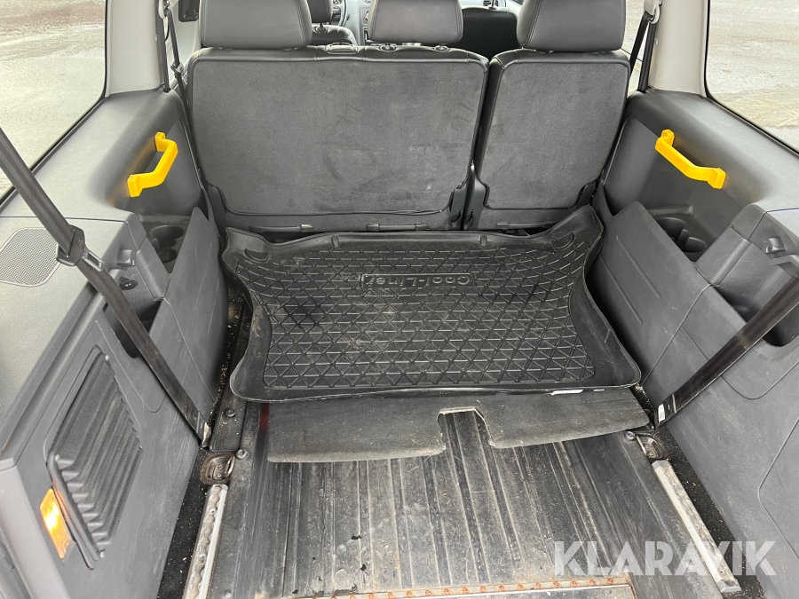 Skåpbil Volkswagen Caddy, Hofors, Klaravik auktioner