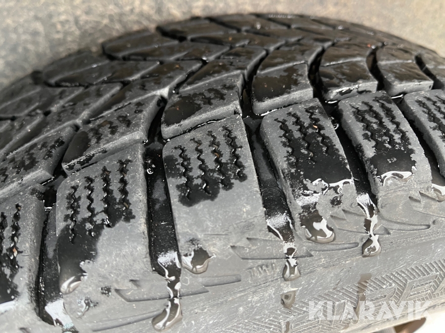 Skåpbil Volkswagen Caddy, Hofors, Klaravik auktioner