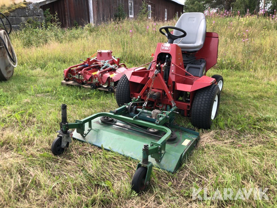 Klaravik Auktioner | Åkklippare Toro Grounds Pro 2000