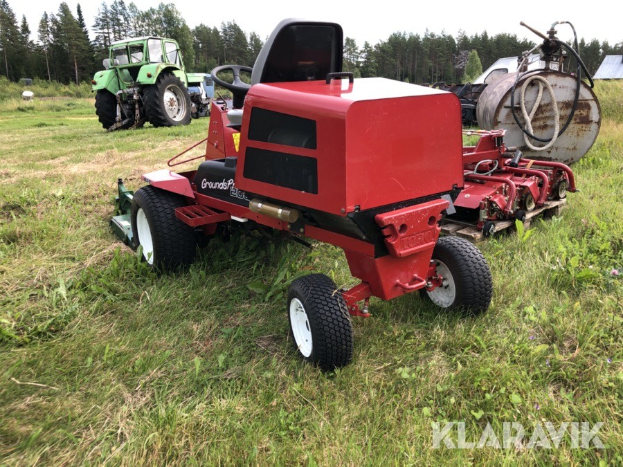 Klaravik Auktioner | Åkklippare Toro Grounds Pro 2000