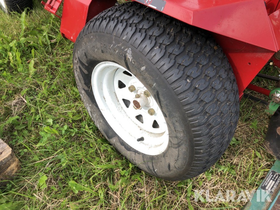 Klaravik Auktioner | Åkklippare Toro Grounds Pro 2000