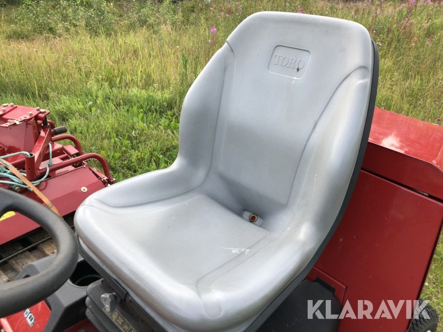 Klaravik Auktioner | Åkklippare Toro Grounds Pro 2000