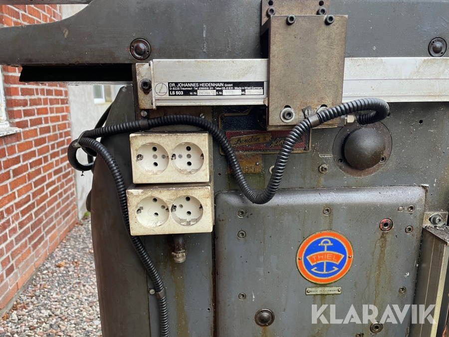 Klaravik Auktioner | Universalfräs Thiel Duplex 158