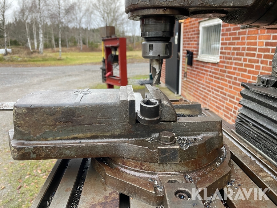 Klaravik Auktioner | Universalfräs Thiel Duplex 158