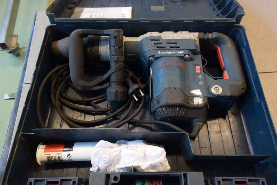 Klaravik Auktioner | Bilningshammare