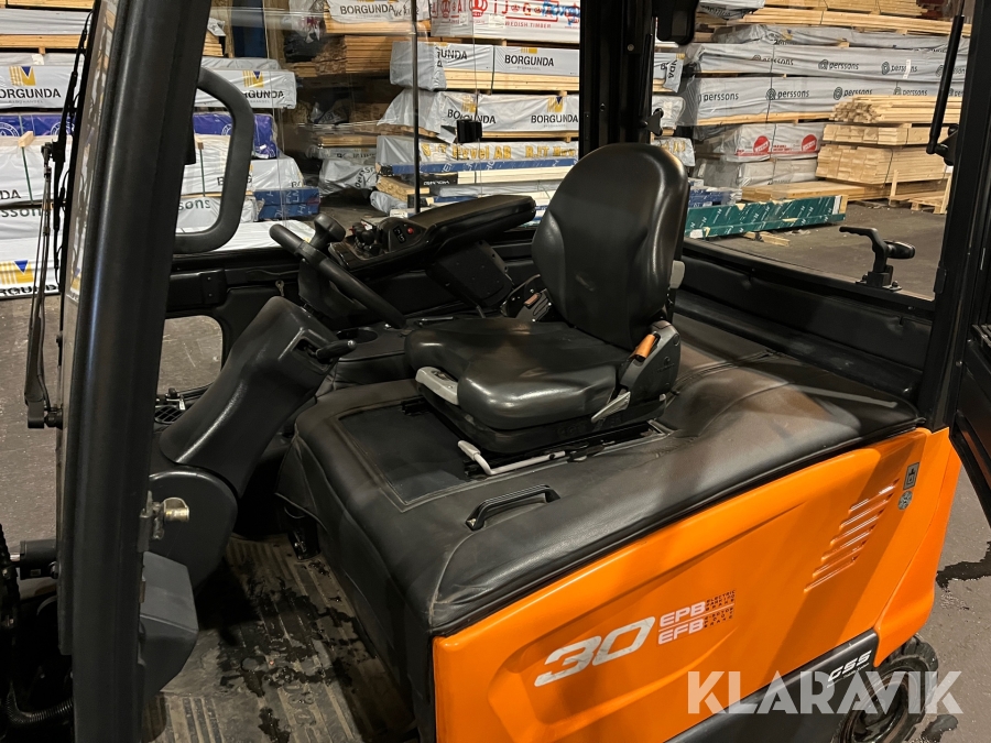 Motviktstruck Doosan B30X-7 EBP, Falköping, Klaravik auktion
