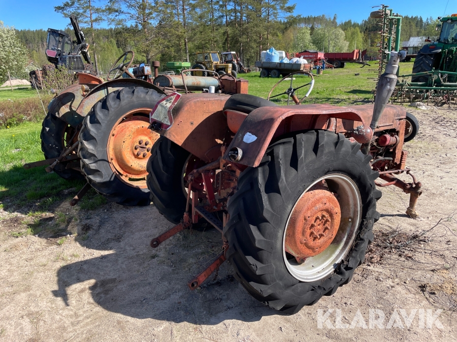 Traktor 2st Farmall/ Fordson