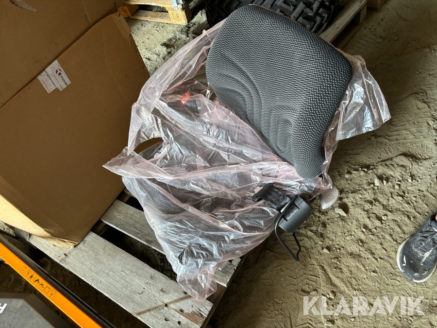 Stol Grammer MSG20, Karlstad, Klaravik auktioner