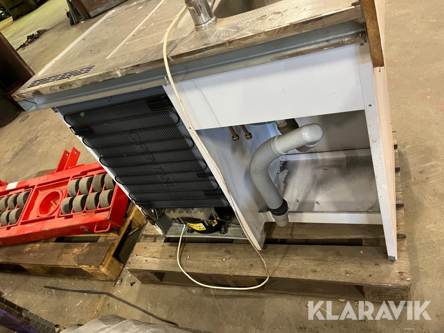 Duonett-kök Intra, Kungsör, Klaravik auktioner