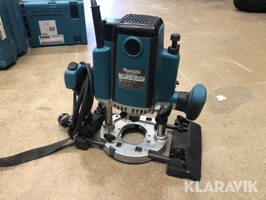Klaravik Auktioner | Handöverfräs Makita RP2300FC