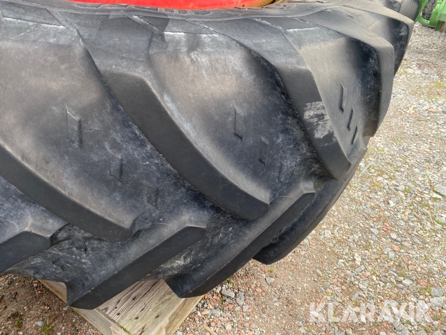 Klaravik Auktioner | Dubbelmontage Kleber 600/65R34 2 st