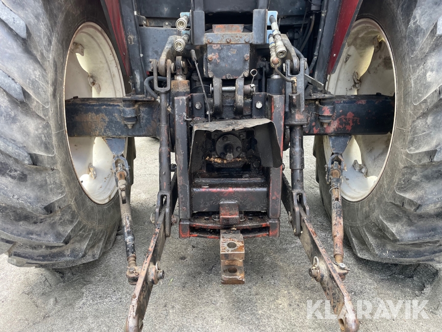 Traktor Universal 703 DT, Arvika, Klaravik auktioner