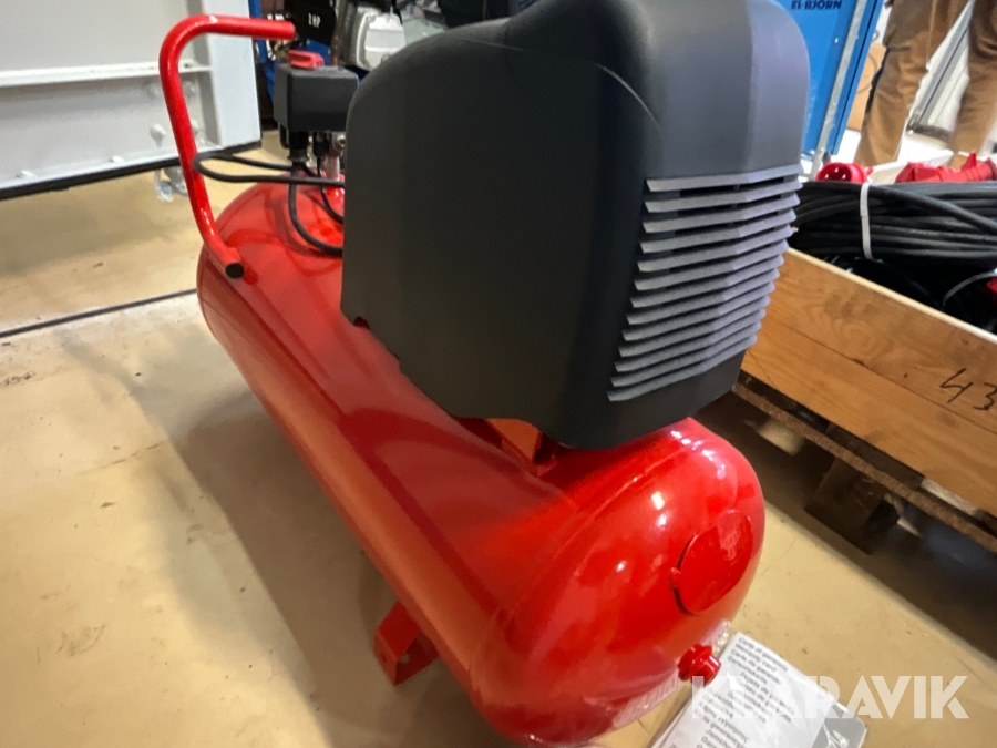 Kompressor HP 2 OM231, Värmdö, Klaravik auktioner