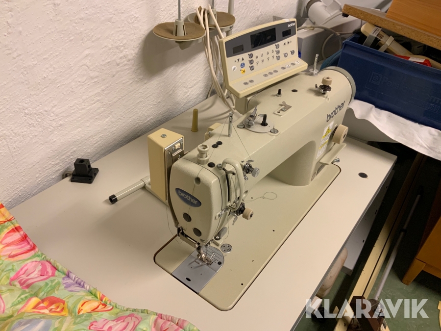 Klaravik Auktioner | Symaskin Brother 7200 A