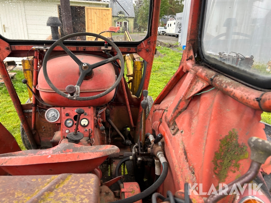 Traktor Nuffield 342, Kramfors, Klaravik auktioner