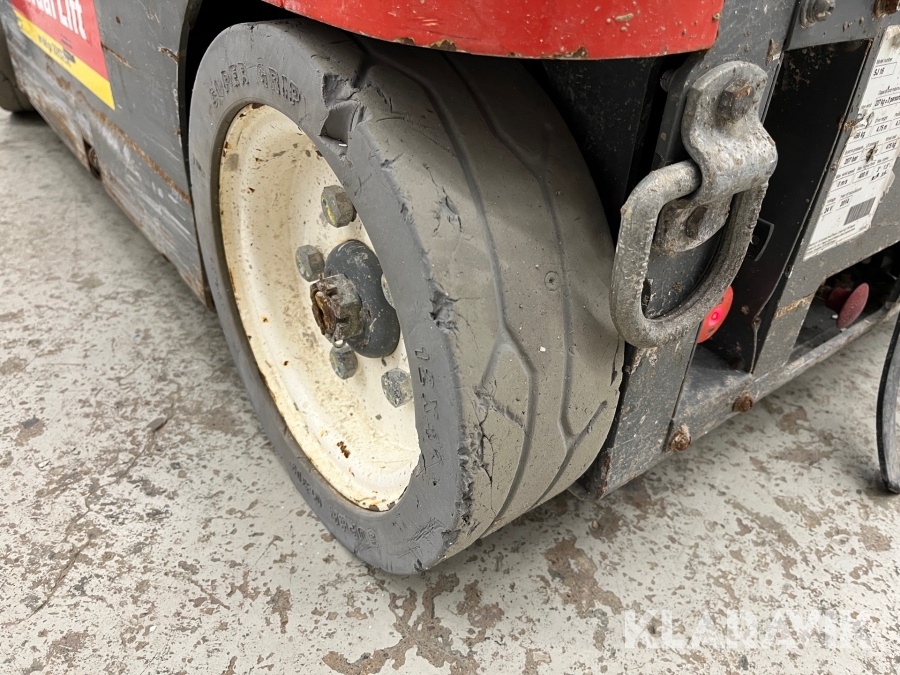 Pelarlift Skyjack SJ16, Järfälla, Klaravik auktioner