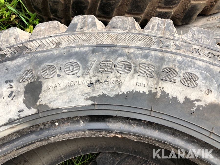 Klaravik Auktioner | Traktordäck Nokian 400/80R28 och 480/80R38 4st