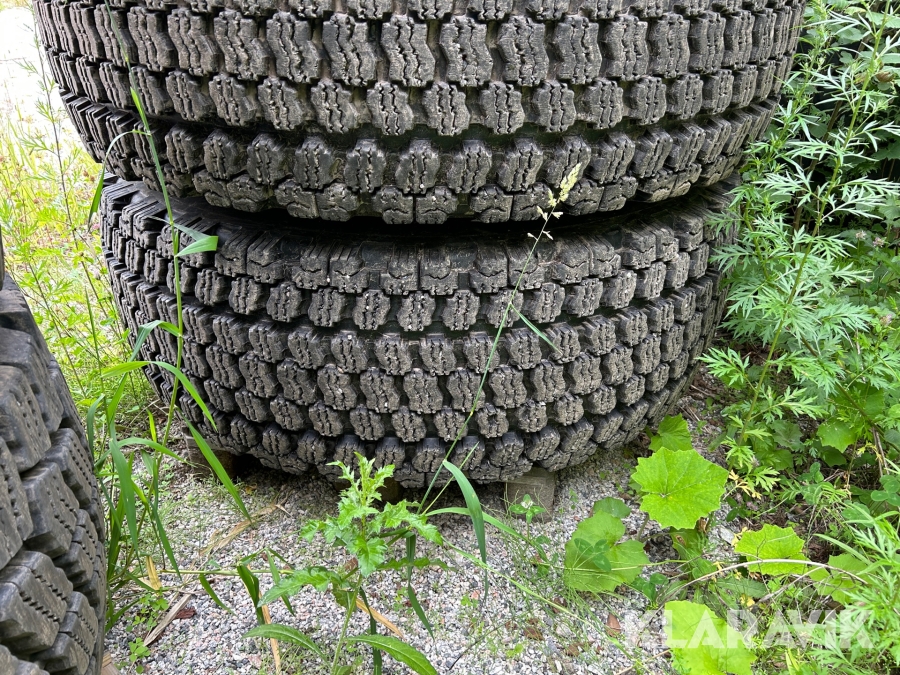 Vinterdäck Hilo BWYN 20.5R 25, Sundsvall, Klaravik auktioner