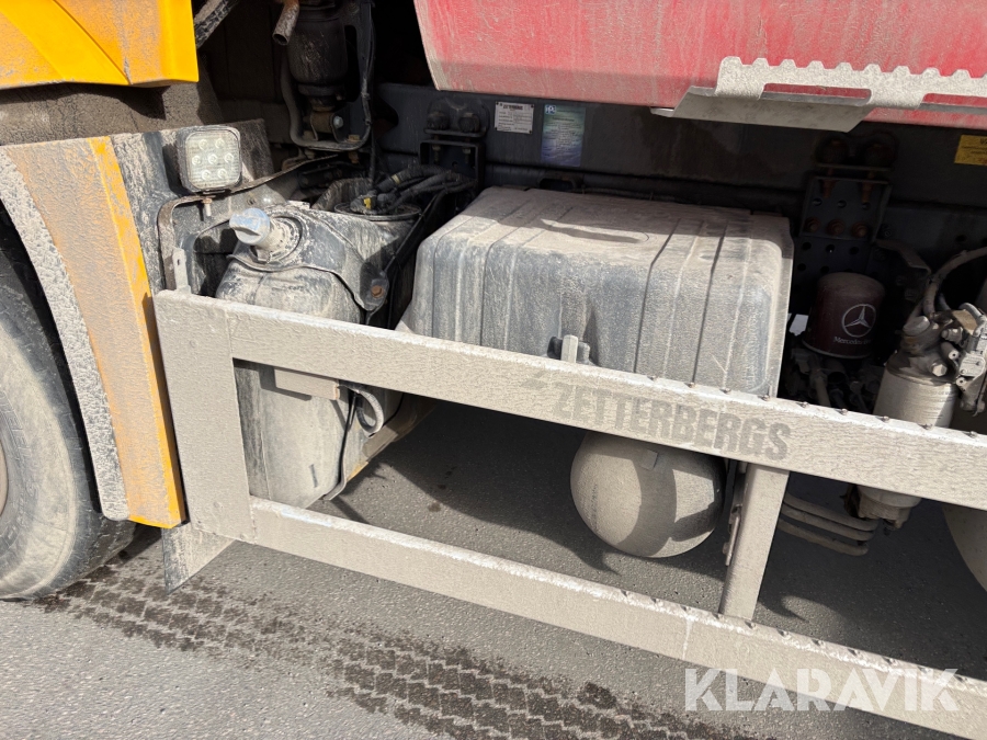 Schaktbil Mercedes-Benz Actros, Stockholm, Klaravik auktione