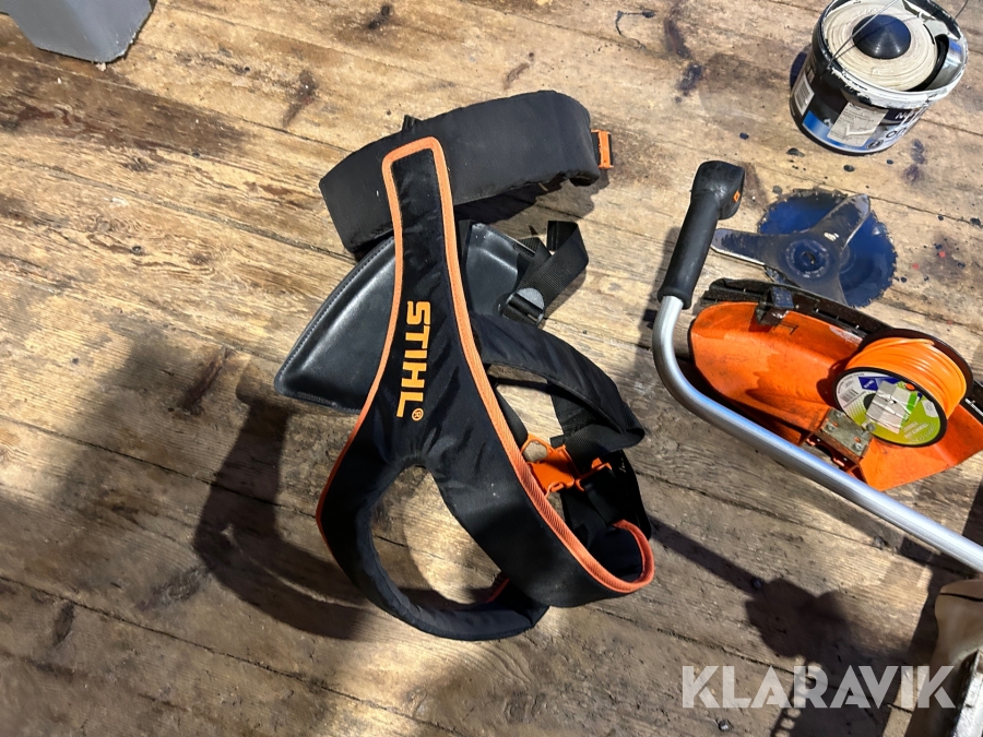 Röjsåg med selé Stihl FS380, Borlänge, Klaravik auktioner