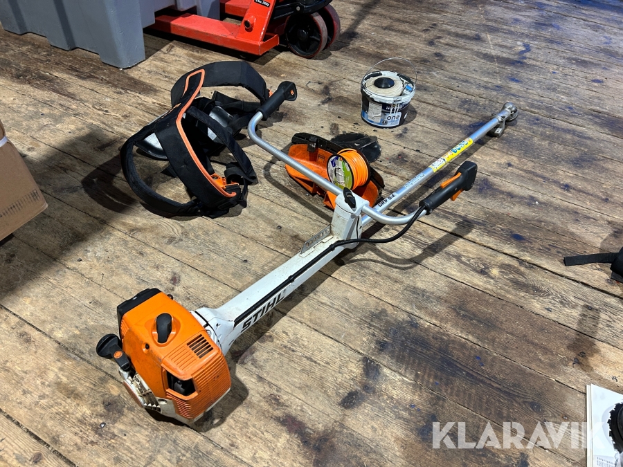 Röjsåg med selé Stihl FS380, Borlänge, Klaravik auktioner