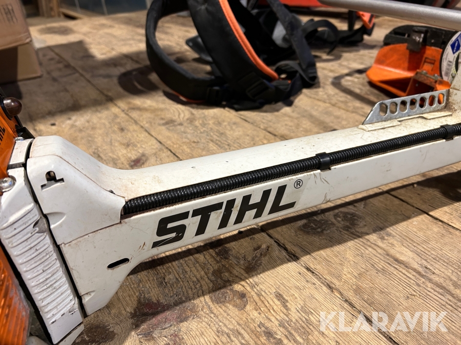 Röjsåg med selé Stihl FS380, Borlänge, Klaravik auktioner