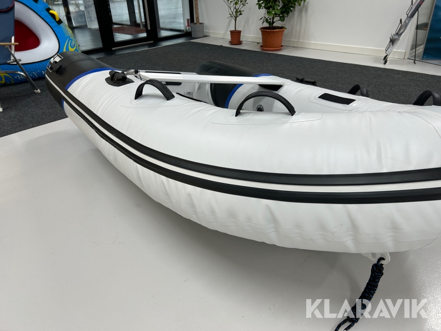 Båt Yamaha YAM 270TAf, Varberg, Klaravik auktioner