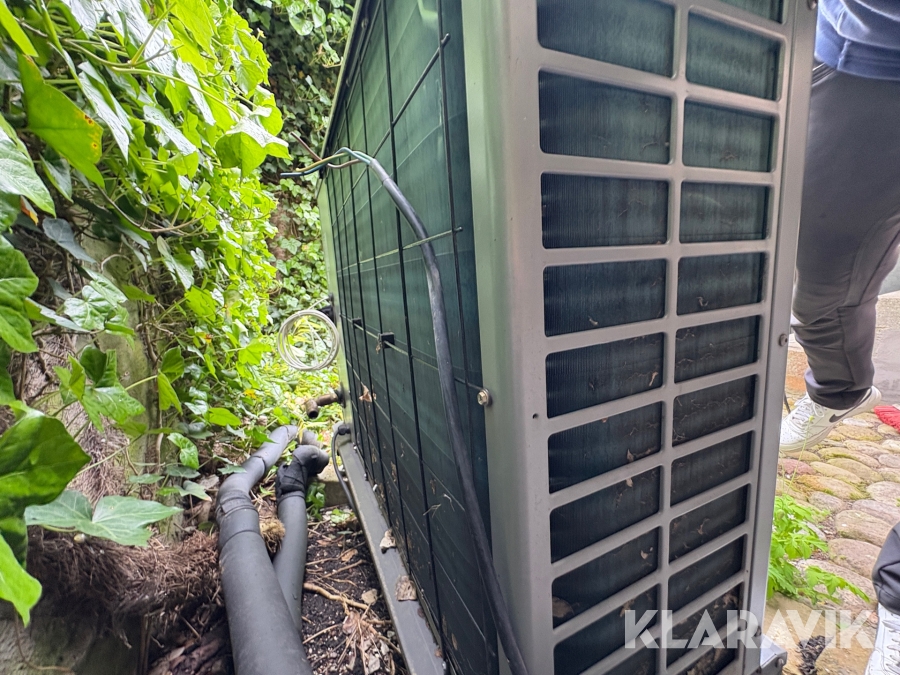 Luft/vattenvärmepump NIBE F2040-12 / VVM 320 CU, Lund, Klara