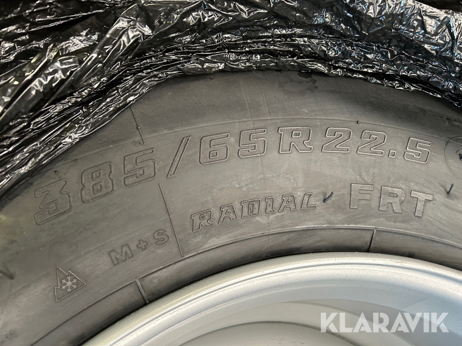 Entreprenaddäck Bridgestone R168 PLUS och 279 AS, Sundsvall