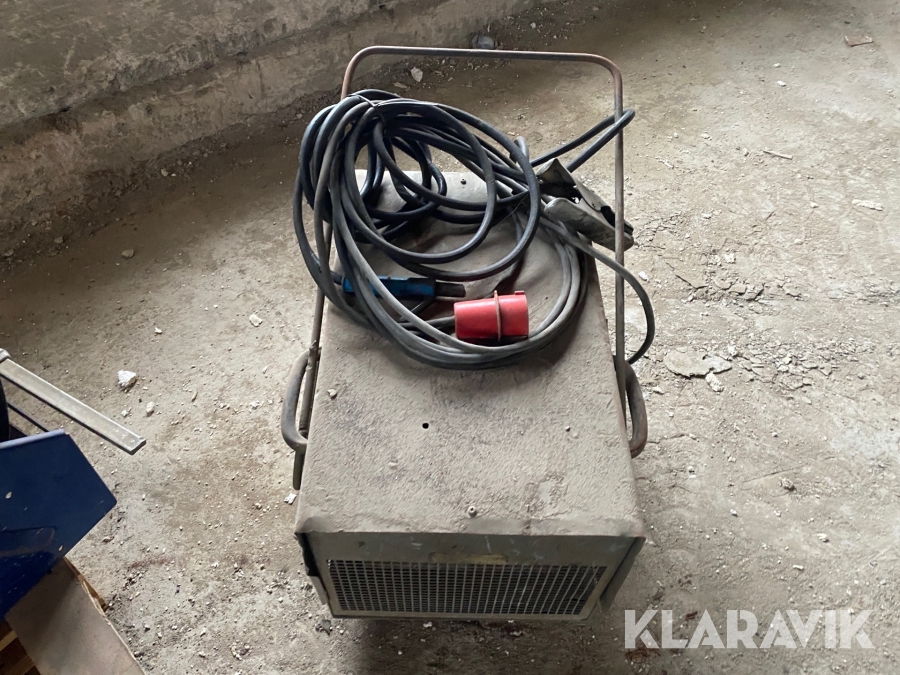 Pinnsvets, Heby, Klaravik auktioner