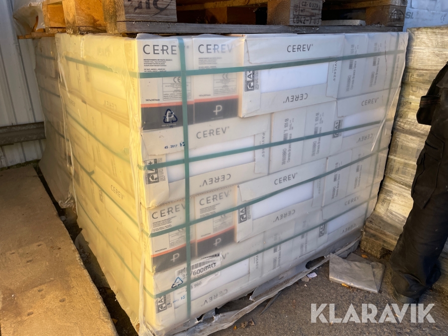 Kakel Cerev, Årjäng, Klaravik auktioner