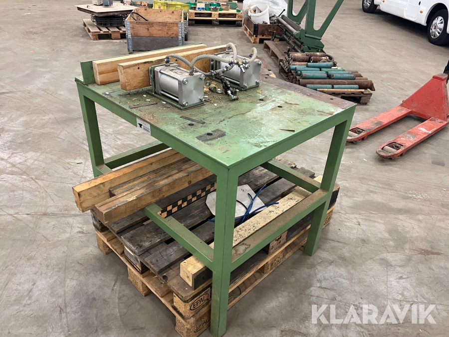 Pressbord Krohns, Örkelljunga, Klaravik auktioner