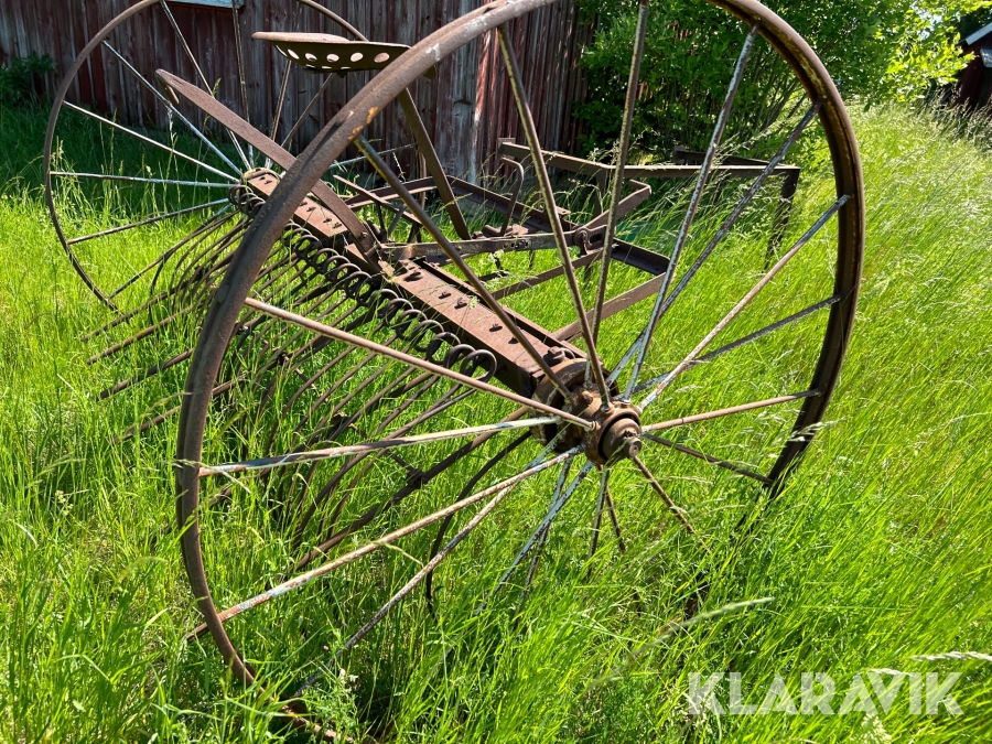 Hästriva, Vara, Klaravik auktioner
