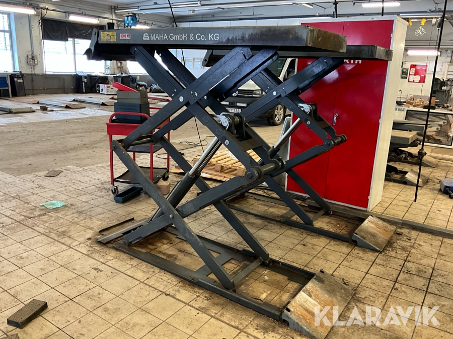 Saxlyft Maha Twin, Umeå, Klaravik auktioner