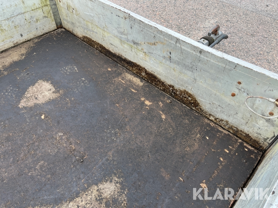 Personbilssläp Hapert EA Amigo 1350 kg, Hörby, Klaravik aukt