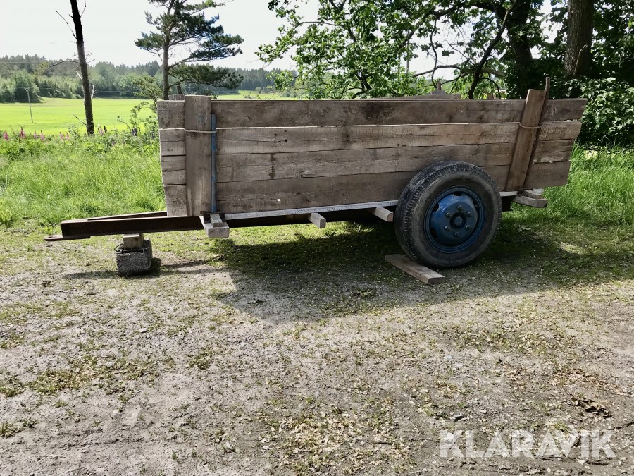 Klaravik Auktioner | Flakkärra