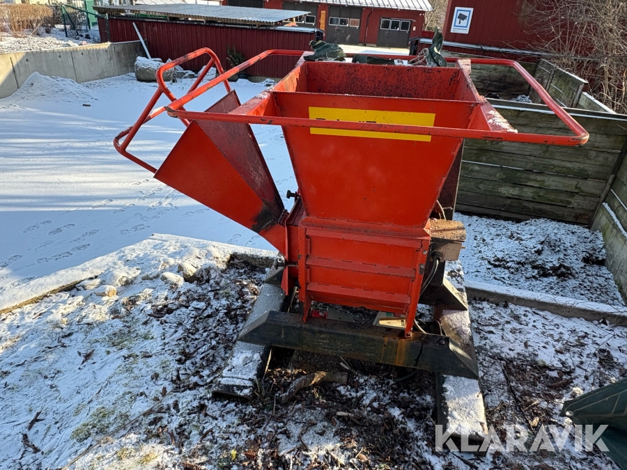 Flistugg Dalarötuggen, Upplands-Bro, Klaravik auktioner