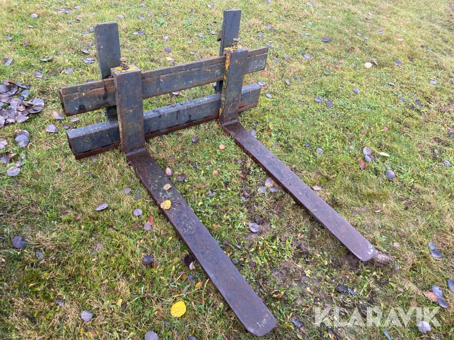 Gafflar, Sala, Klaravik auktioner