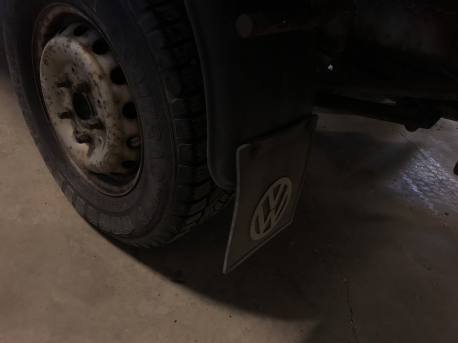 Klaravik Auktioner | VW LT 35 med HIAB 022T kran